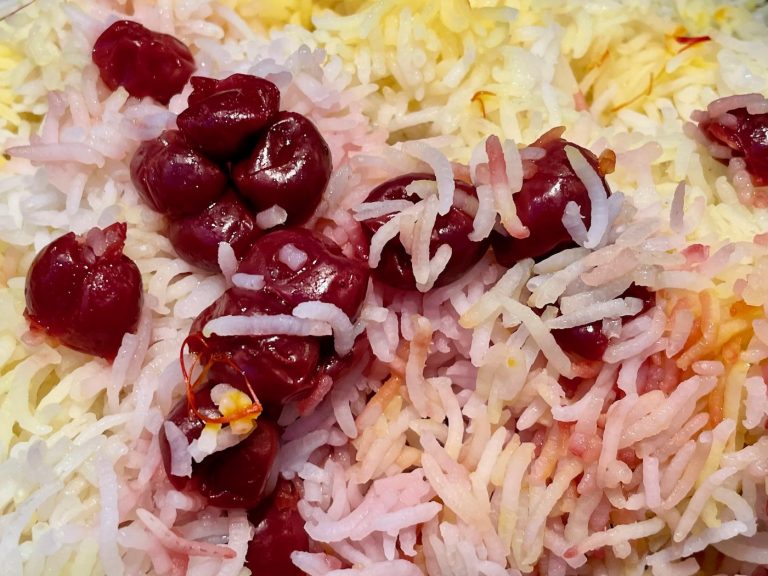 Albaloo Polo (Persian Sour Cherry Rice) That Warms the Heart